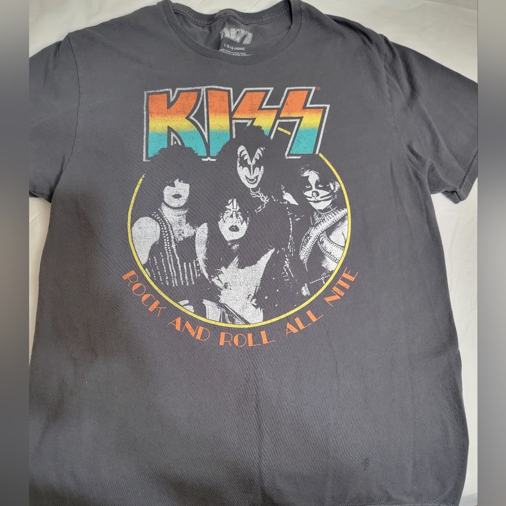 Kiss Tshirt - Gem